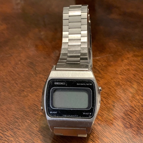 Seiko | Accessories | Vintage Seiko Digital Watch Silver Tone F395009 ...